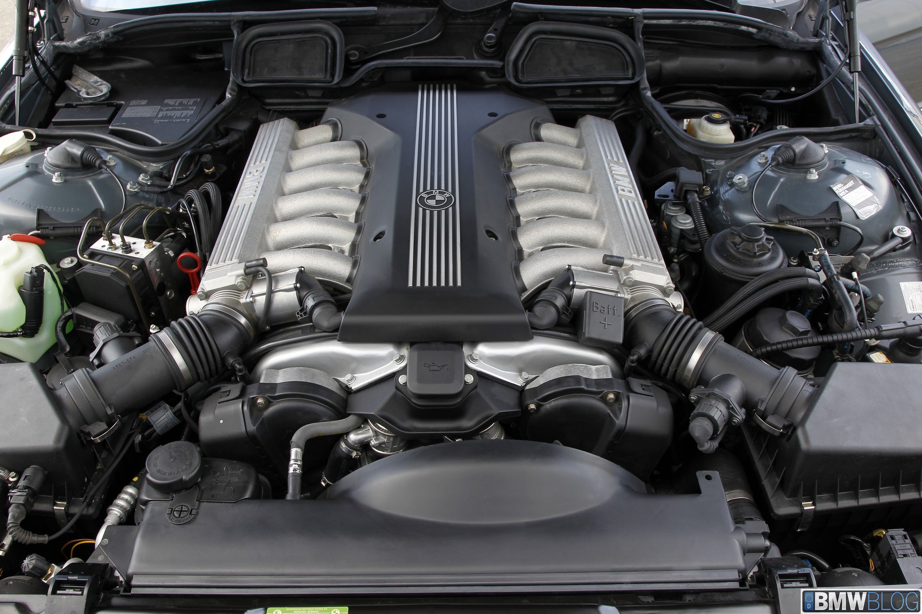BMW e38 750 Lift silnik m73b54 5.4 v12 - 7273543210 - oficjalne ...