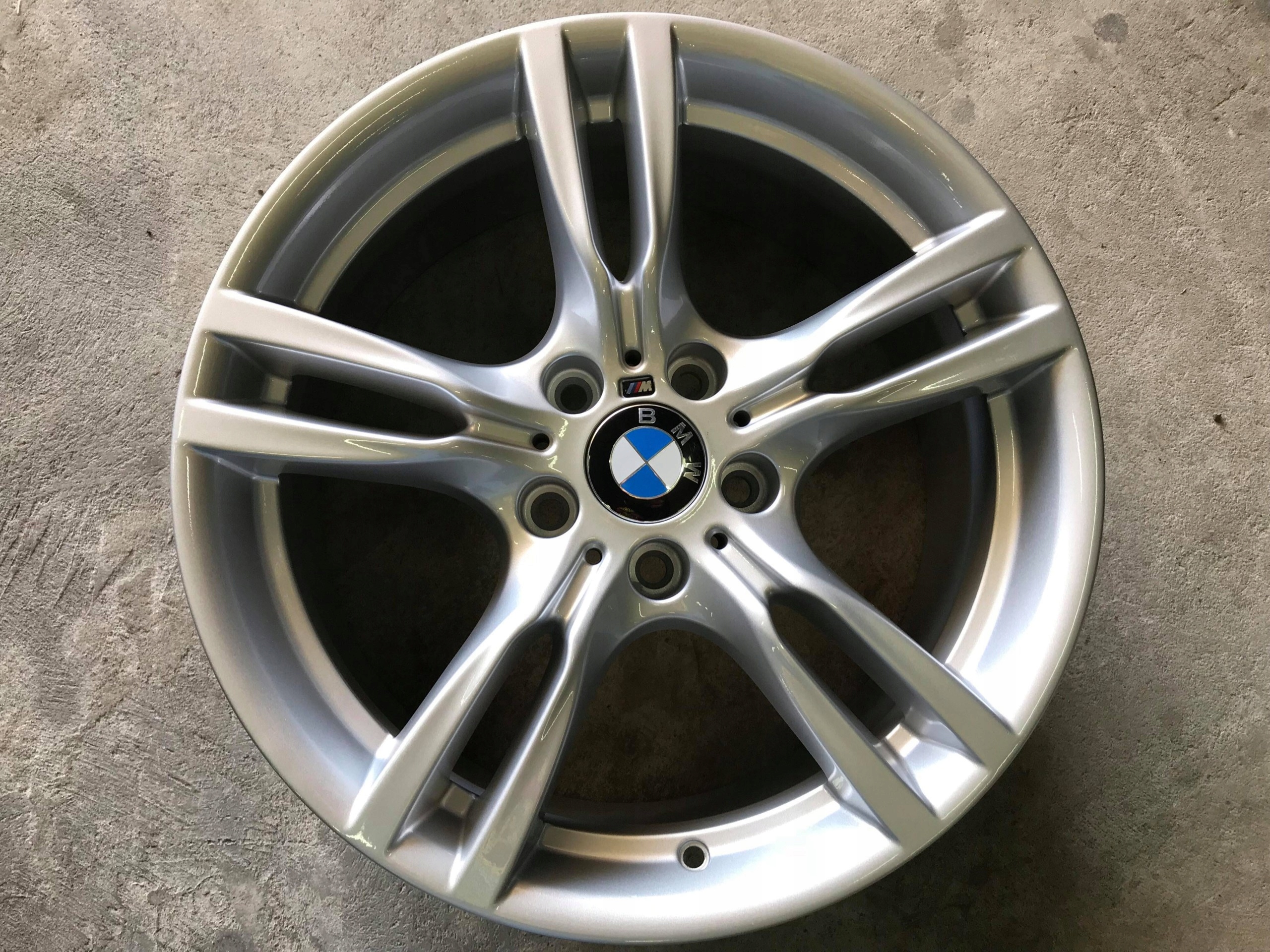 BMW //M 8x18 IS34 7845880 F30 F31 F32 F33 F34 F36 - 7431229363 ...