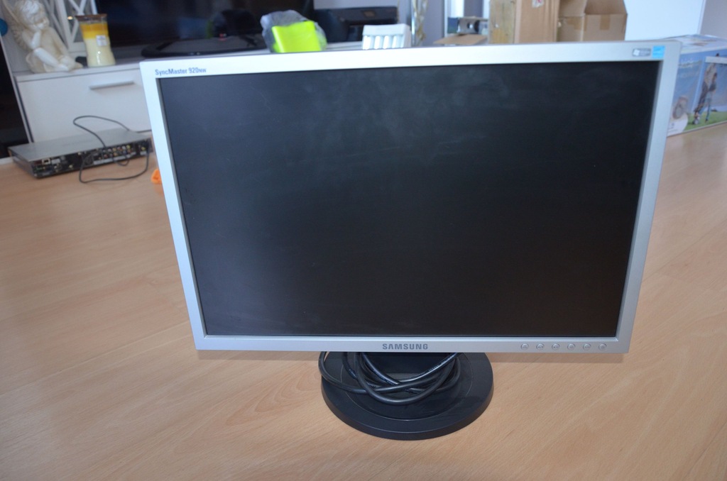 Monitor SAMSUNG SYNCMASTER 920NW - 7024286514 - oficjalne archiwum Allegro