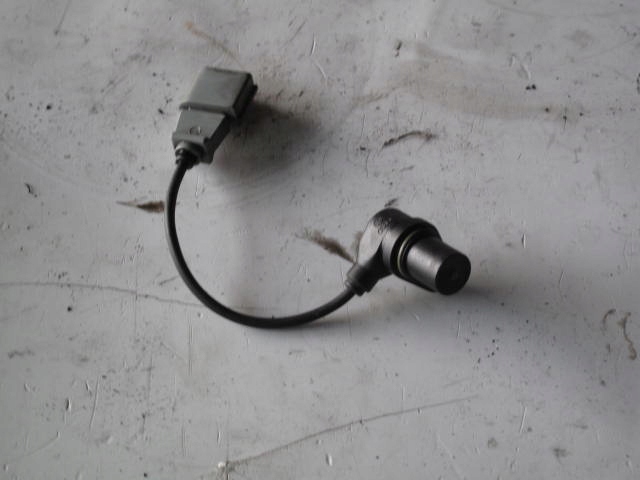 czujnik położenia wału 06A 906 433 G 2,0 TFSI - 7682574779 - oficjalne ...