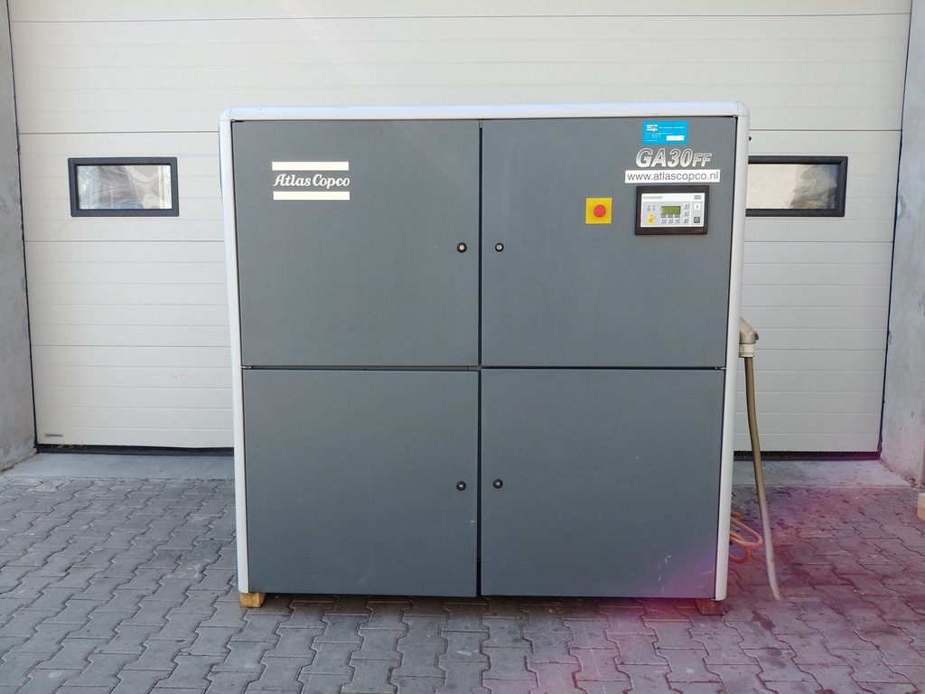 Kompresor śrubowy Atlas Copco GA 30 FF COPCCO - 7330653955 - oficjalne ...