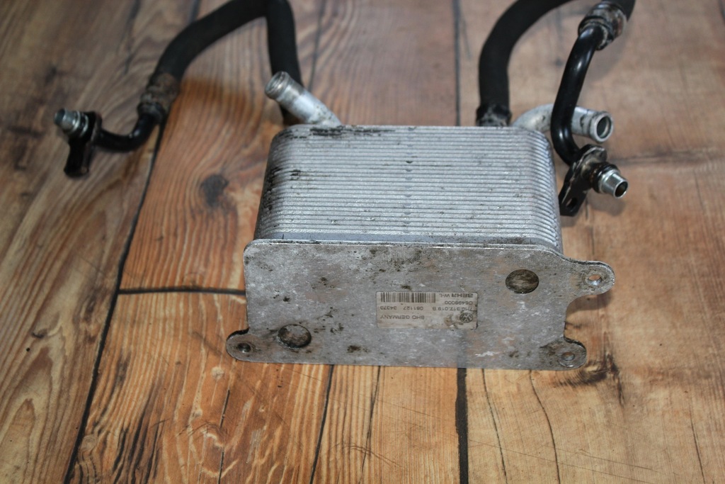 VW T5 TRANSPORTER CHŁODNICA OLEJU 7H0317019B - 7200476352 - oficjalne ...