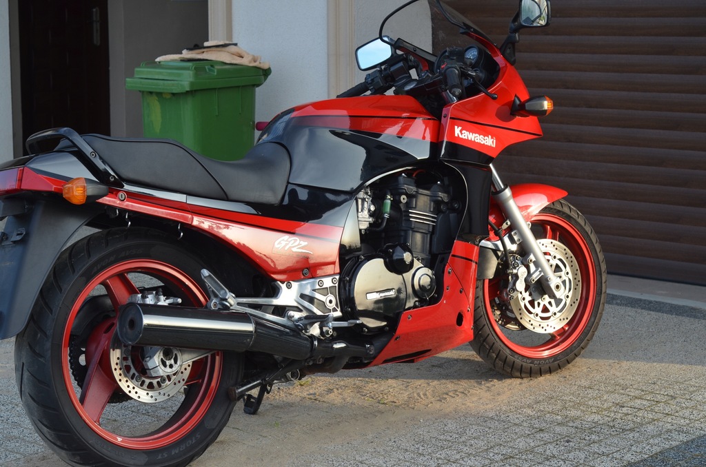KAWASAKI GPZ 900 KLASYK TOP GUN - 7643172460 - oficjalne archiwum Allegro