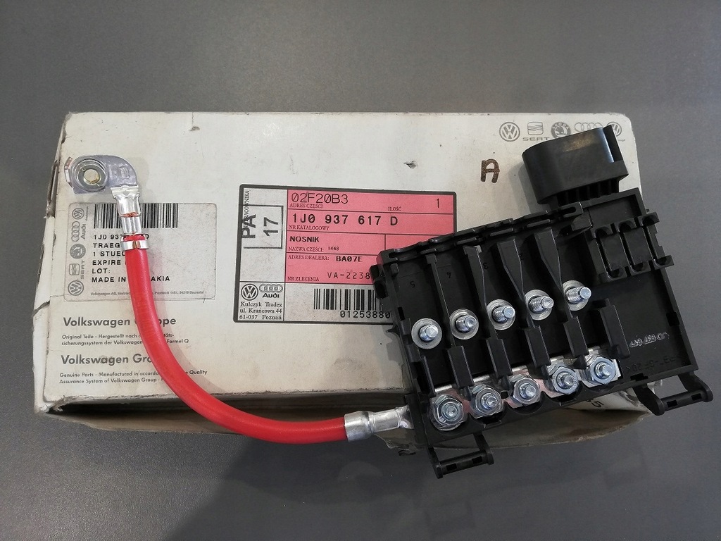 PUSZKA SKRZYNKA BEZPIECZNIKÓW 1J0937617D VW AUDI - 7586008566 ...