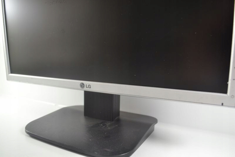 BARDZO ŁADNY ! MONITOR LG FLATRON L192WS - 7641902783 - oficjalne ...