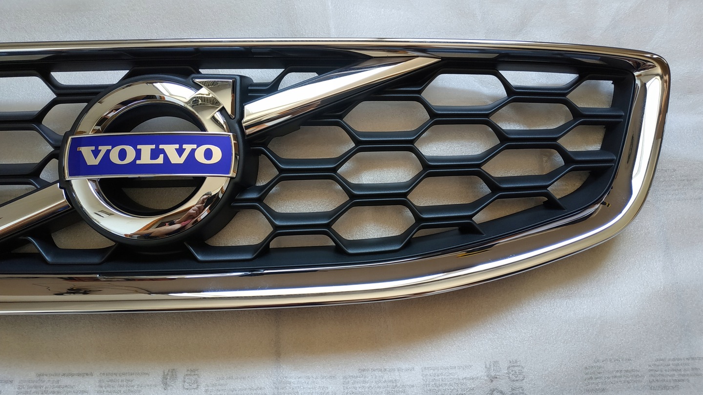 VOLVO C30 GRILL ATRAPA KRATKA W ZDERZAK LIFT 10-12 7359095994 - Allegro.pl